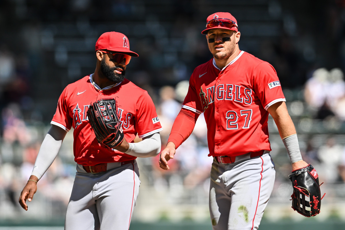 Mike Trout Rumors Swirling After Sudden Exit During Angels-Mariners Game