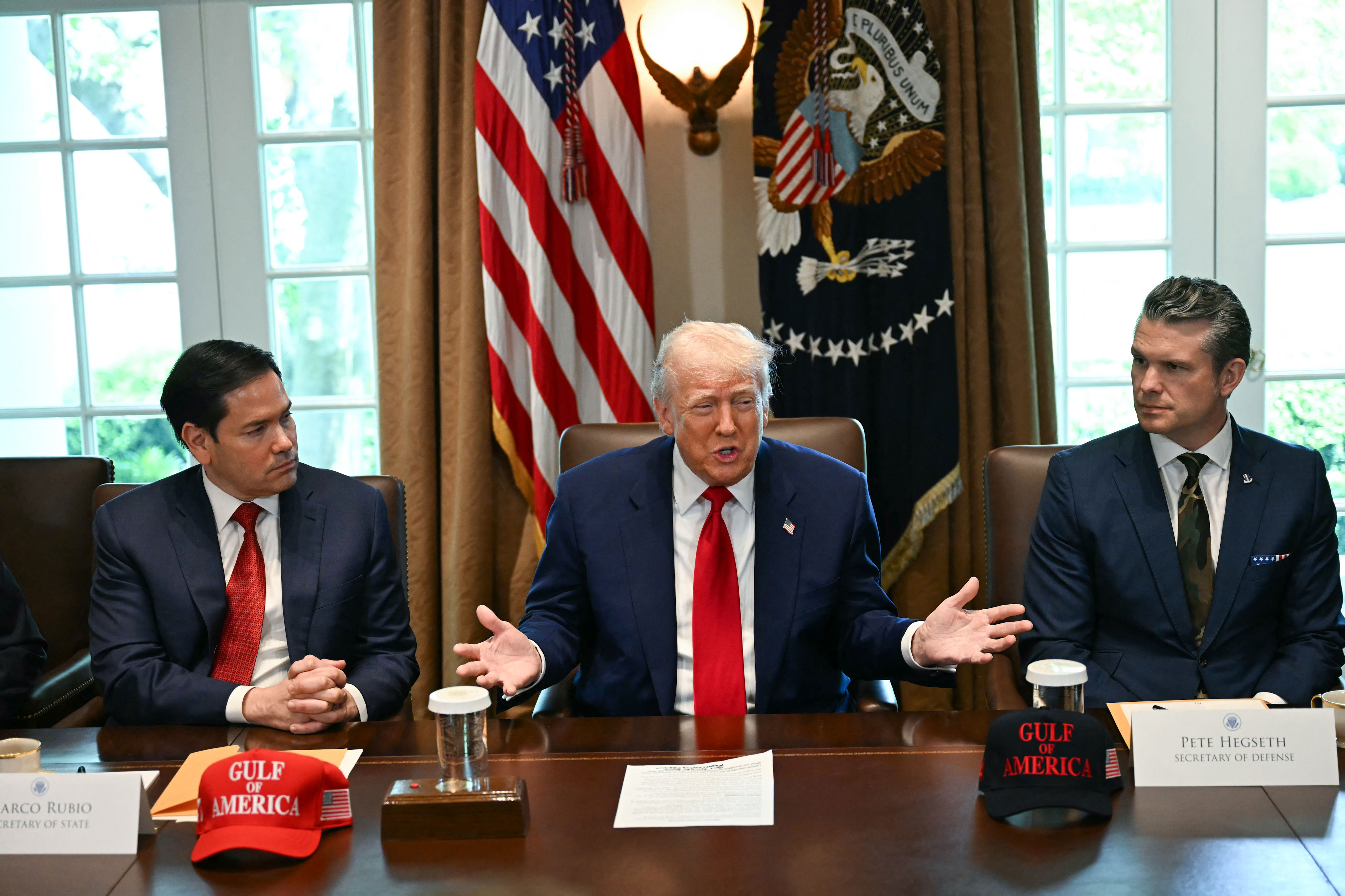 Everything is fine: Trump’s cabinet shrugs off shrinking economy