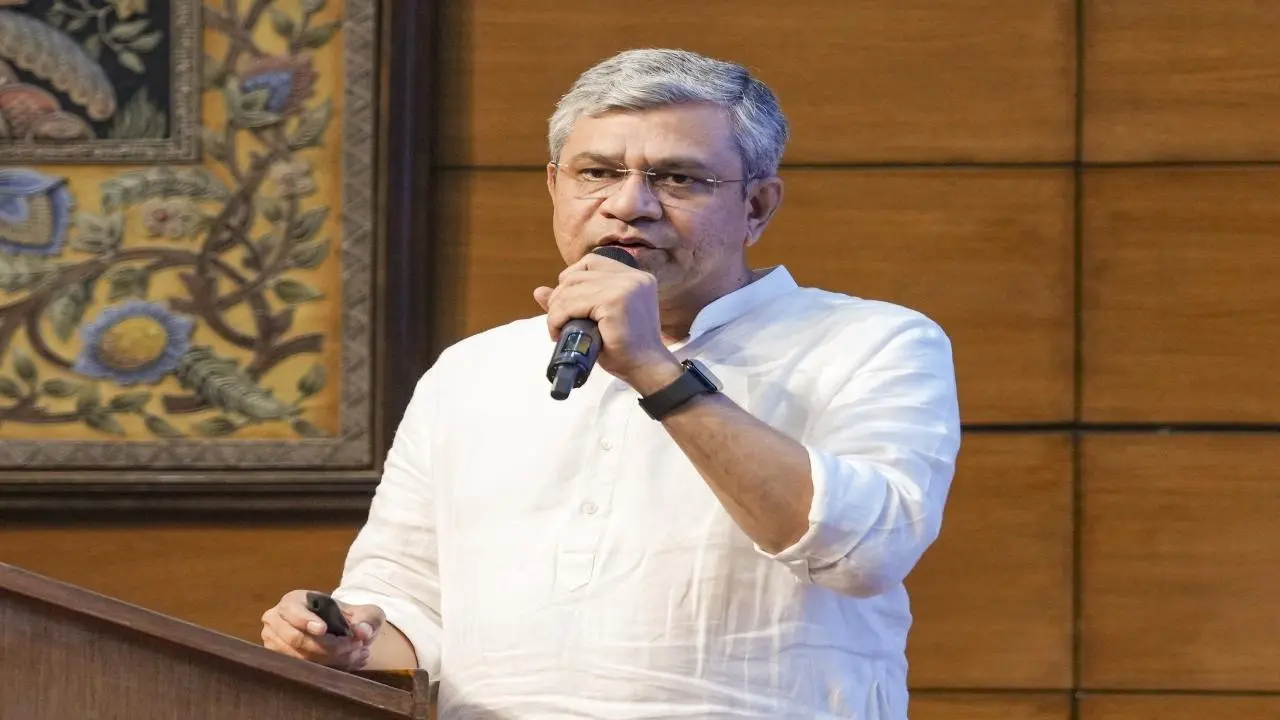 Centre decides to conduct caste census; Maharashtra leaders welcome ...