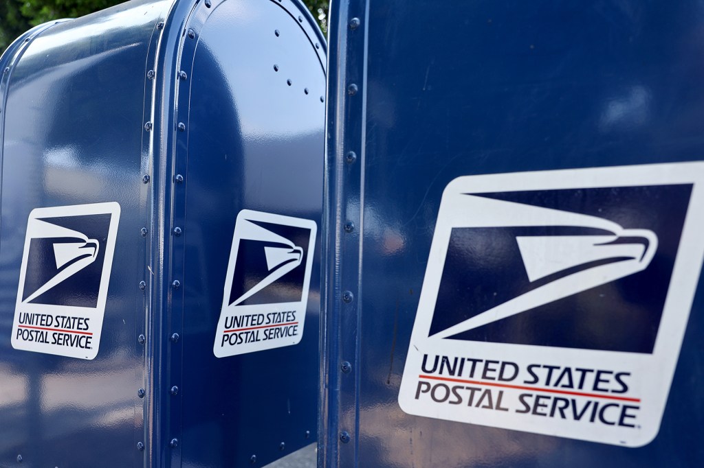 Post Office Reportedly Helping Trump Find Immigrants to Deport