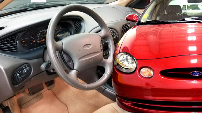 Someone Kept This V8 Ford Taurus SHO in Showroom Condition For 30 Years