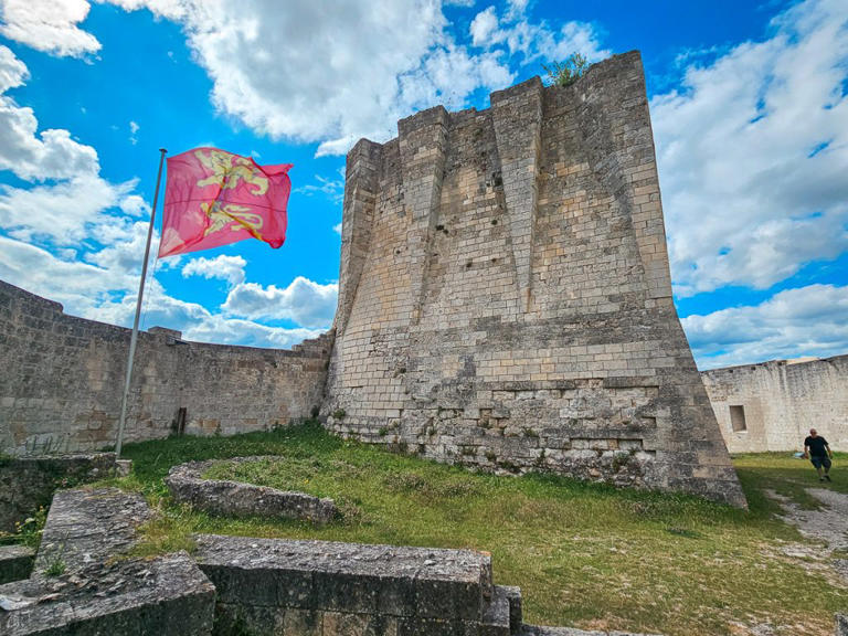 7 Crumbling French Castles That Might Be Even More Magical Than the ...