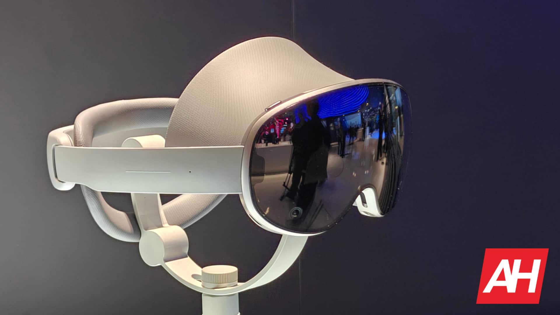 It’s Official: Samsung’s Project Moohan XR Headset Launches Oct. 21 at ...