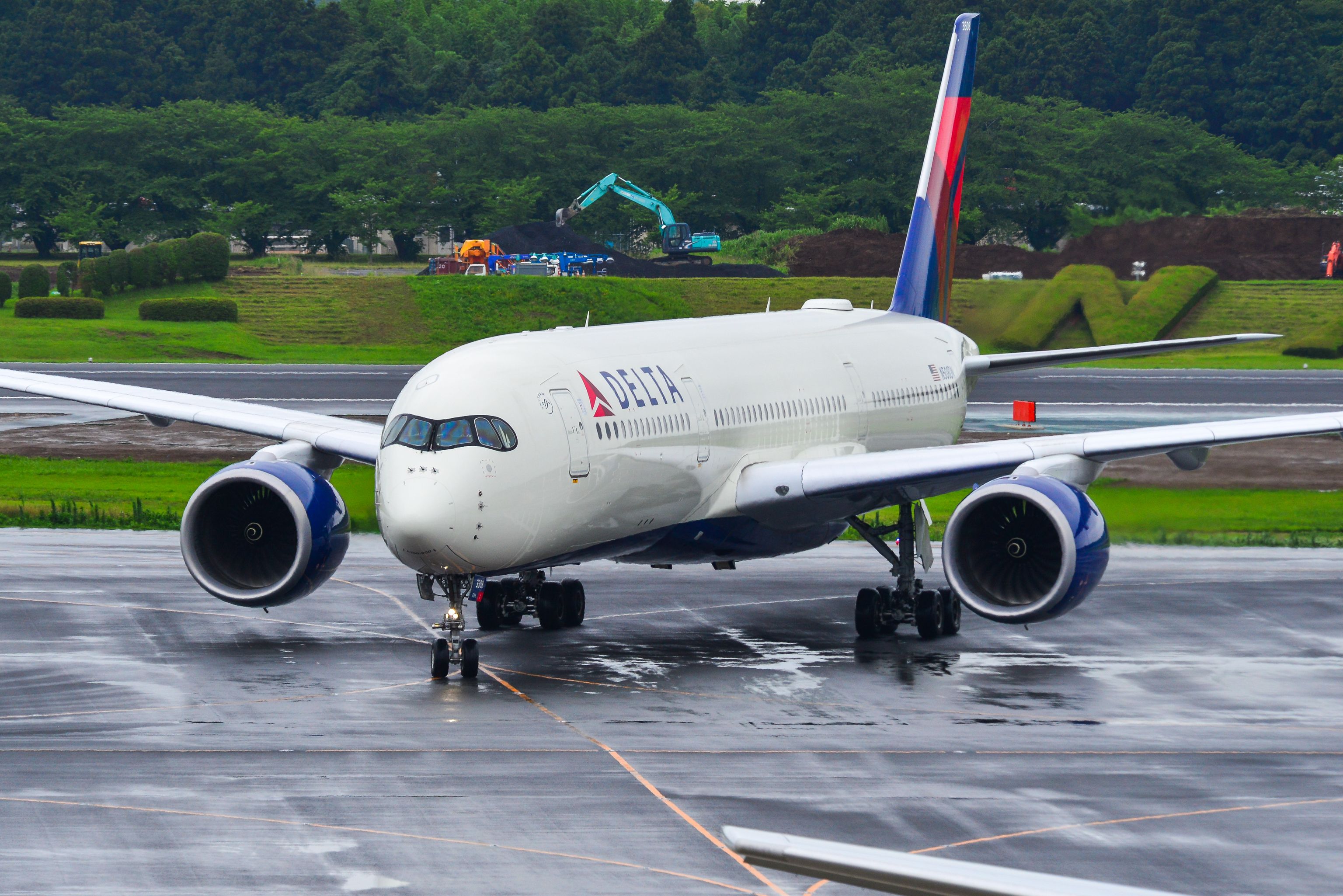 Delta Air Lines’ Final Flight Of Its High-Capacity, 339-Seat Airbus ...