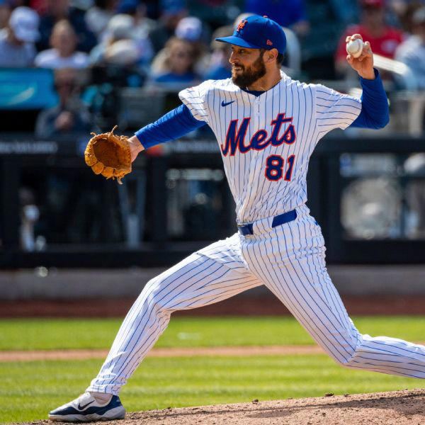 Mets place Danny Young on injured list with elbow sprain