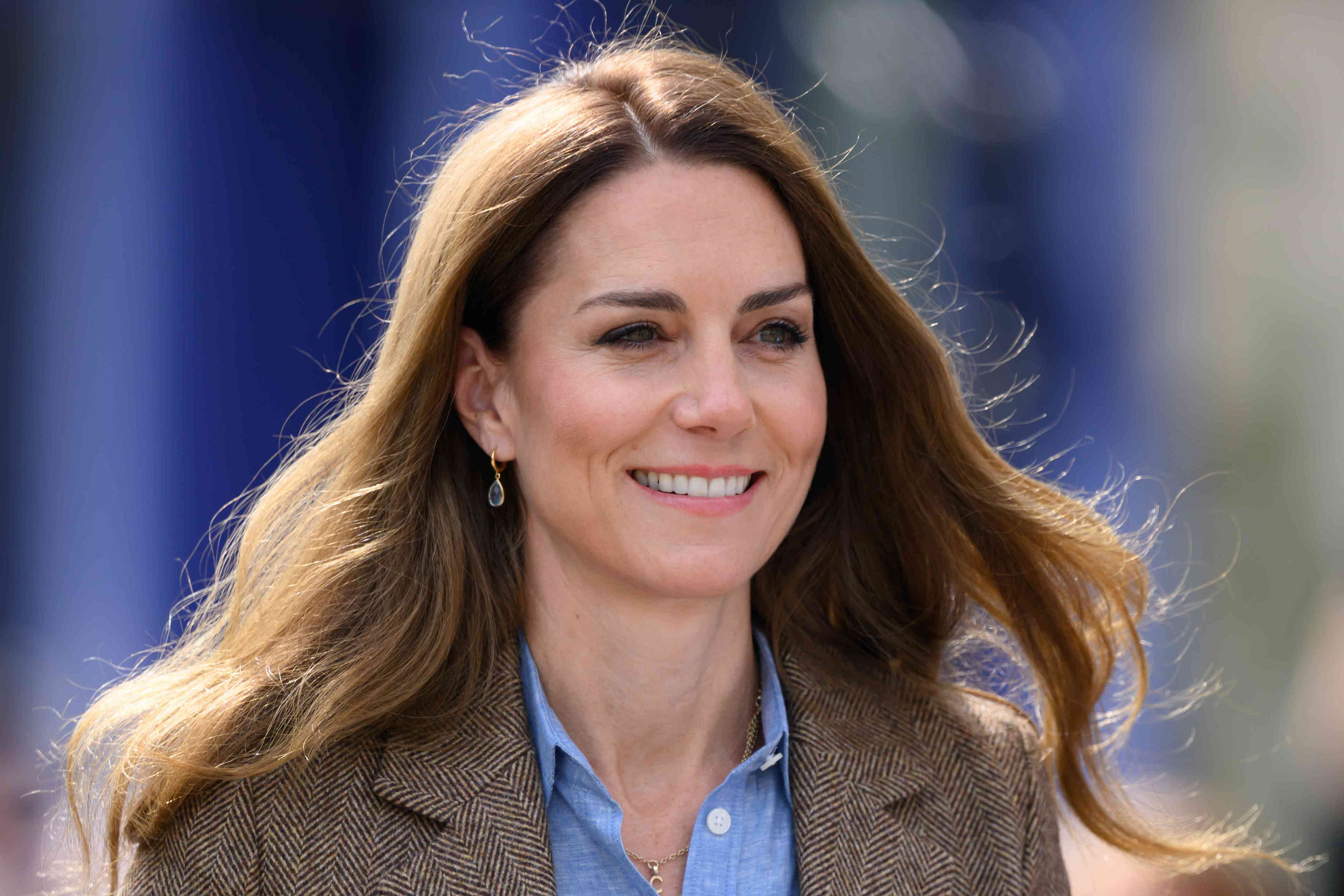 Kate Middleton’s Effortless Look Called on Classic Skinny Jeans and 2 ...
