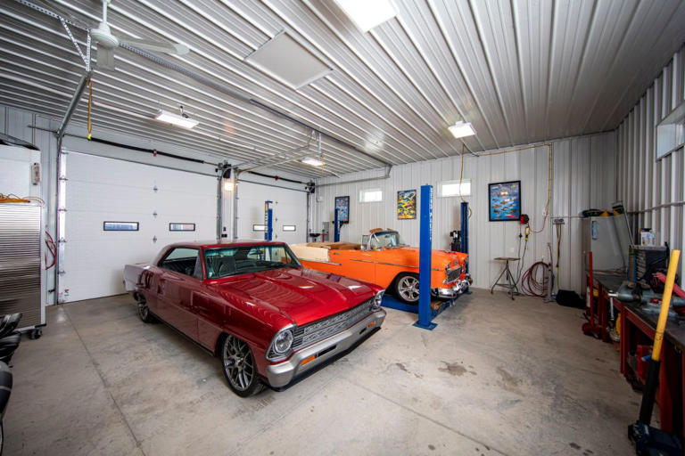 Designing a Classic Car Shop