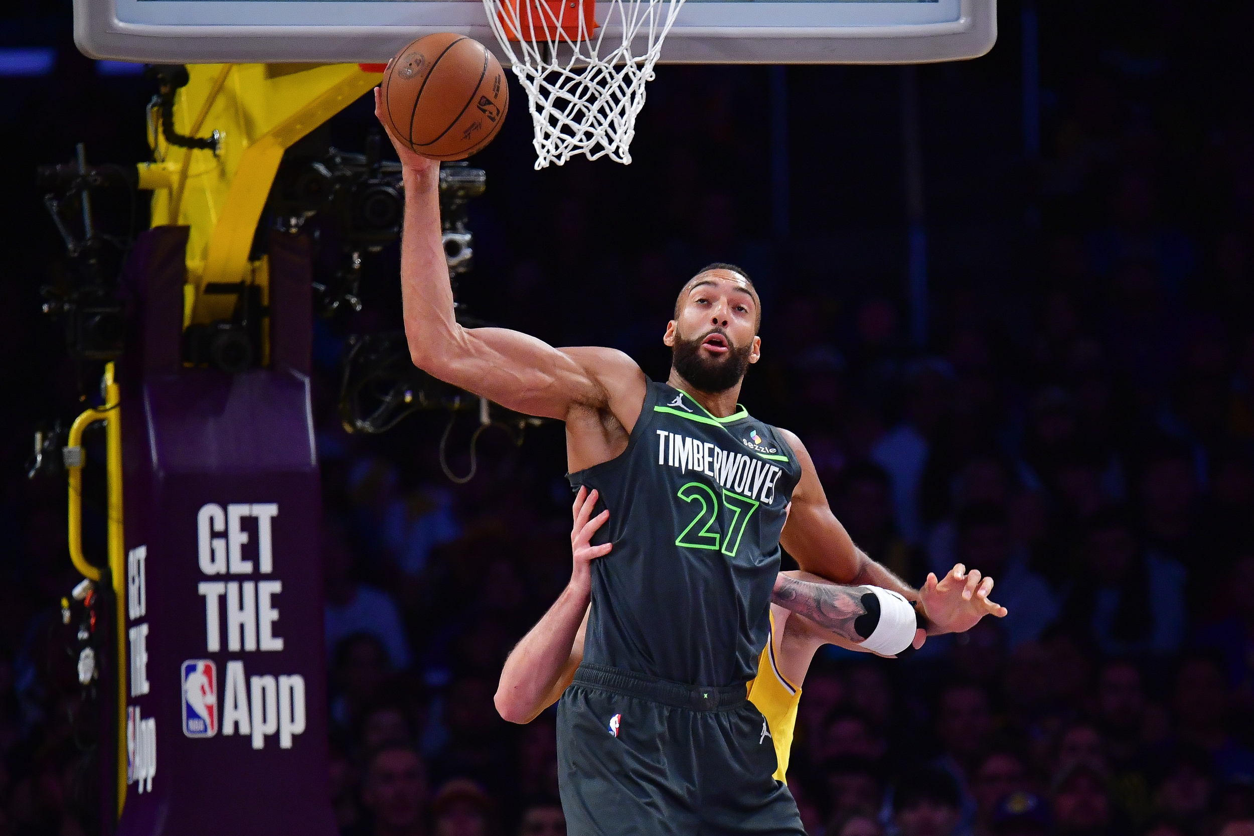 Rudy Gobert, Timberwolves knock out Lakers in Game 5