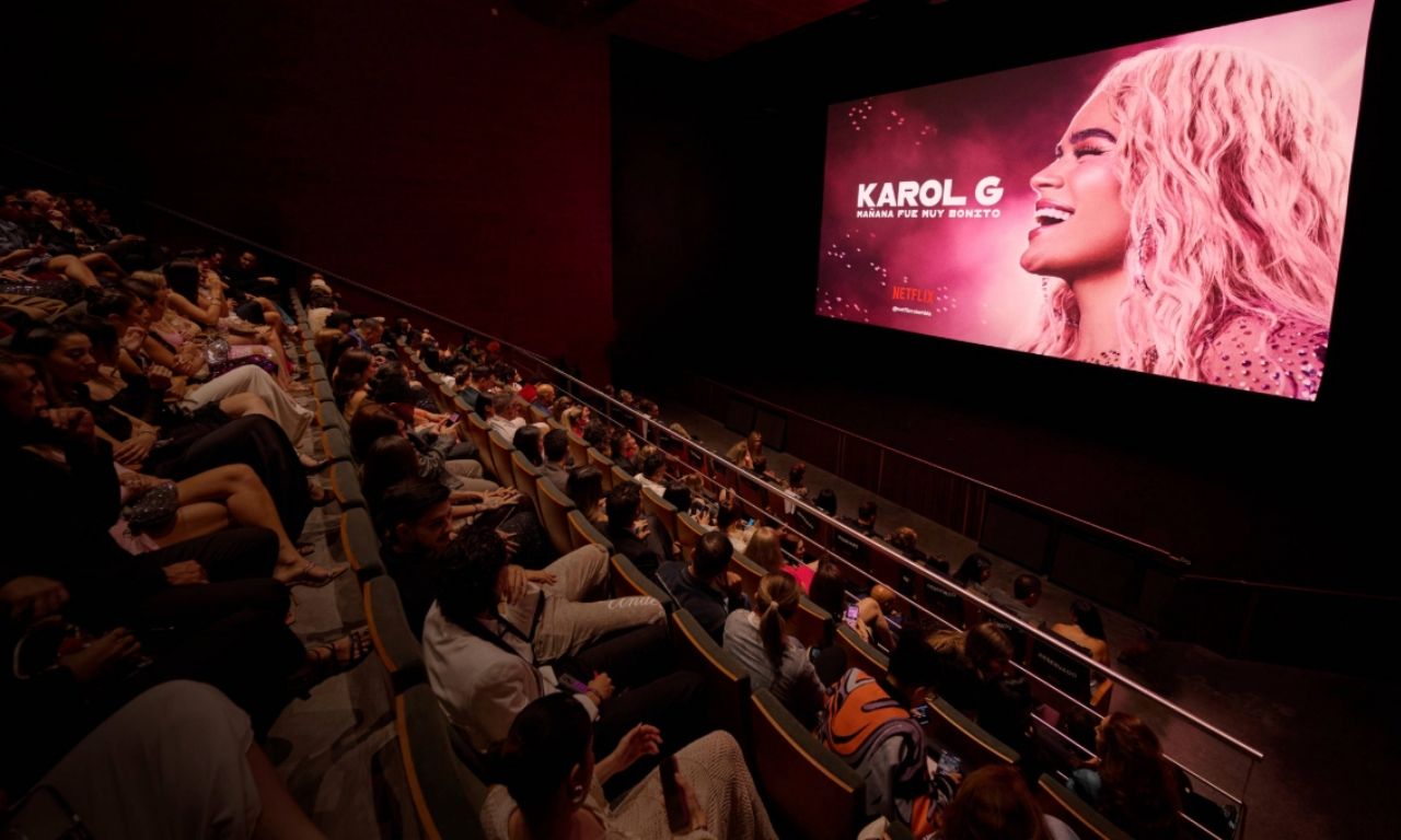 Karol G estrena el documental Mañana fue muy bonito en Medellín ante ...