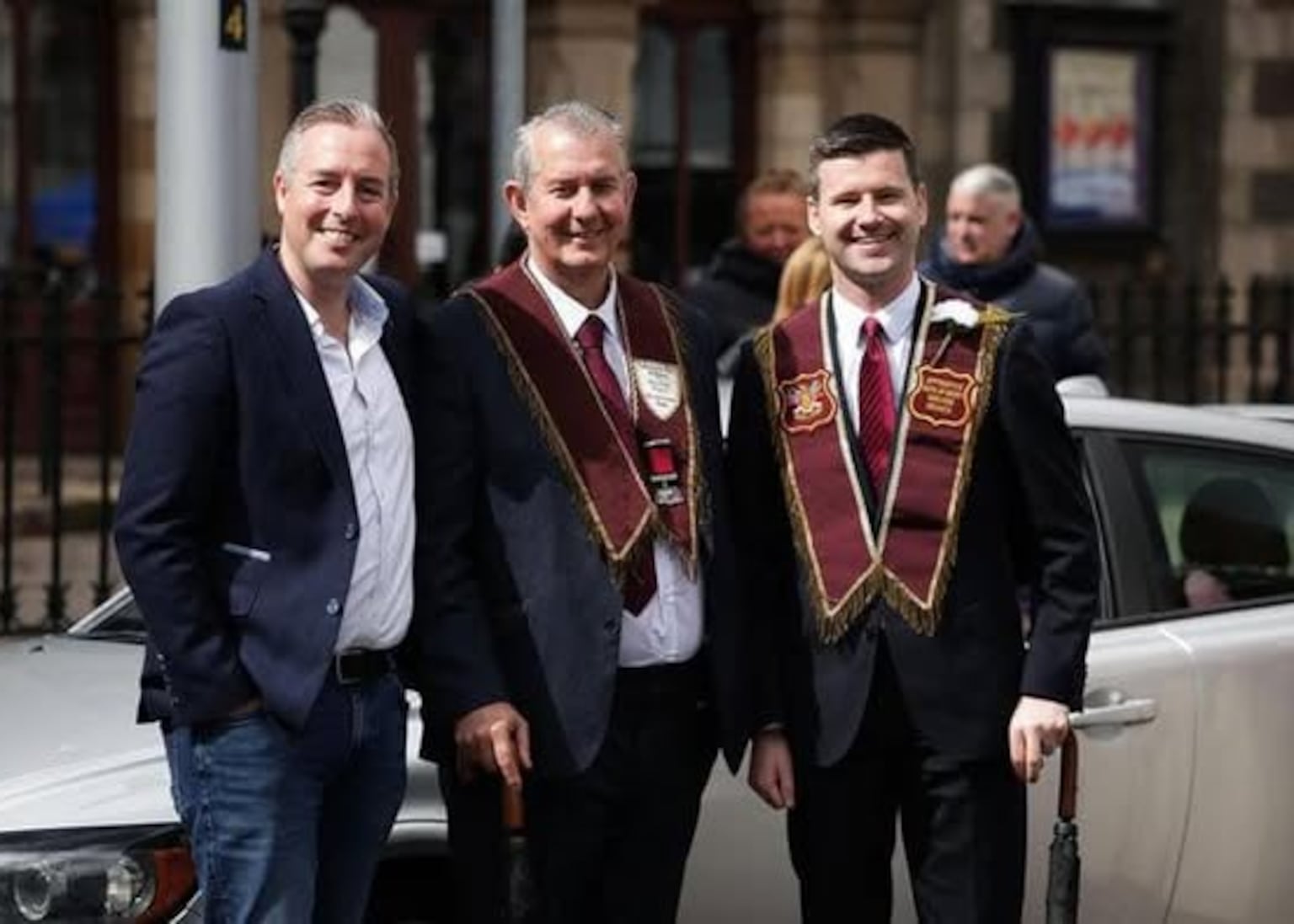 DUP MLAs present as loyalist band plays anti-Catholic anthems on day Pope Francis died