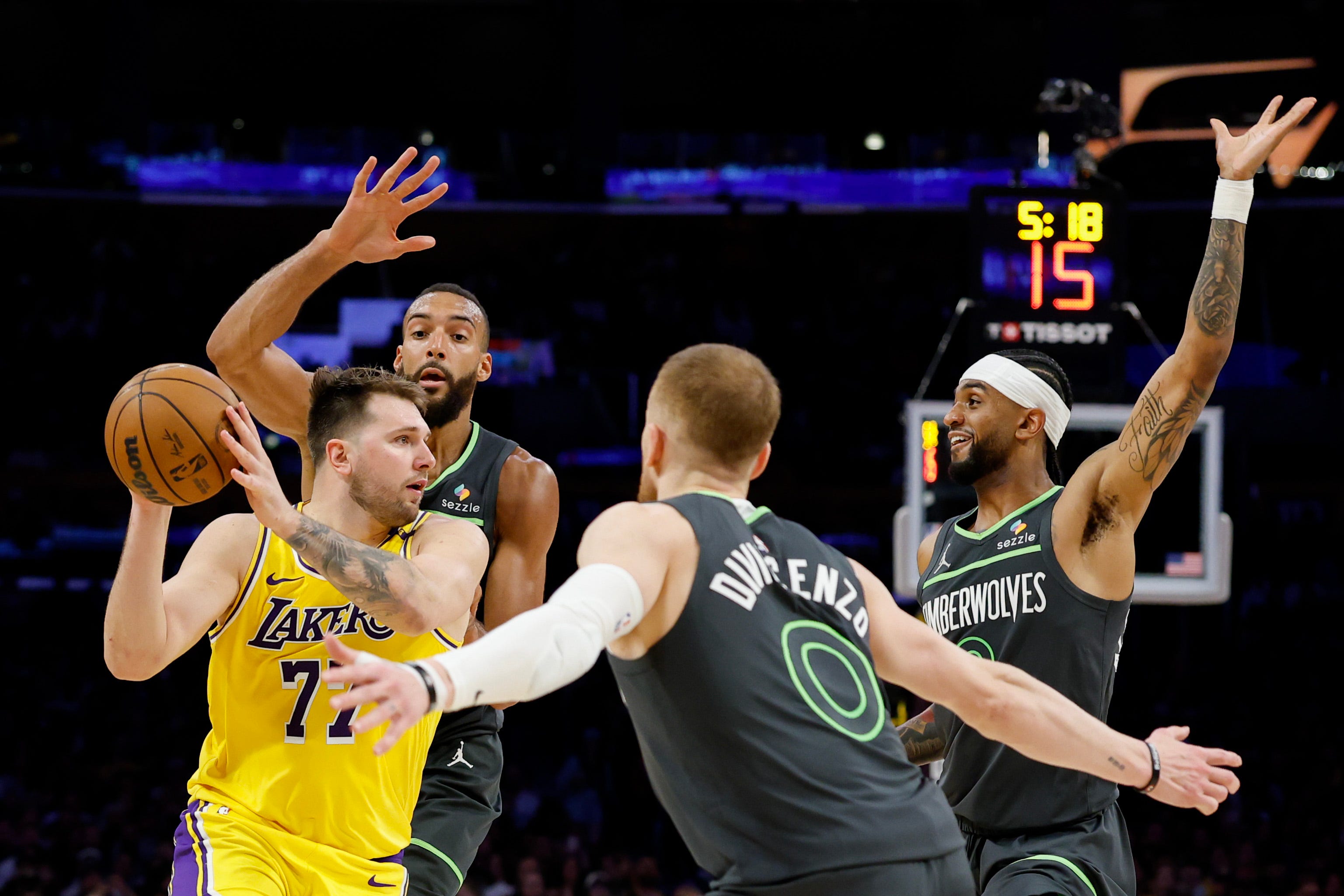 Los Angeles Lakers vs. Minnesota Timberwolves: Live updates, highlights ...