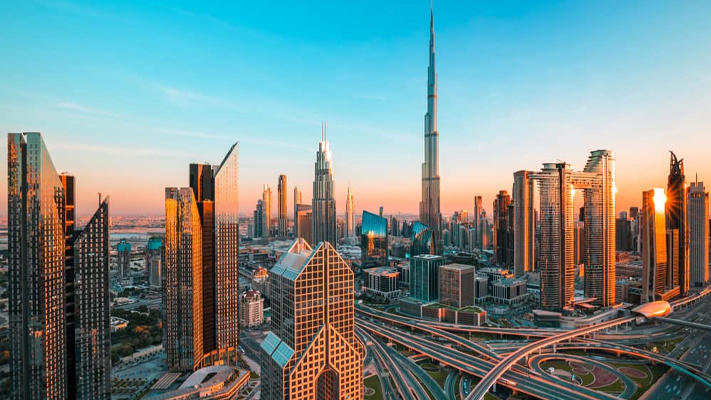 AN AROMATIC JOURNEY: EXPLORING DUBAI'S AL SEEF DISTRICT