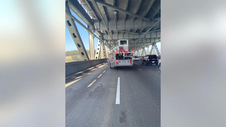 Bay Bridge EB lanes reopen following police activity, residual traffic ...