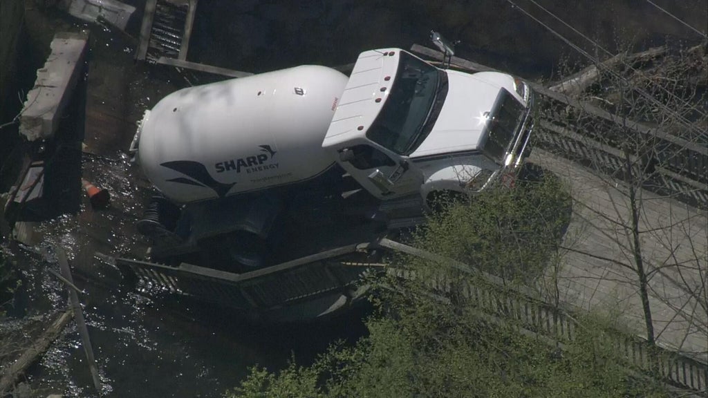 Bridge in Emmaus, Pennsylvania, collapses as propane truck drives over