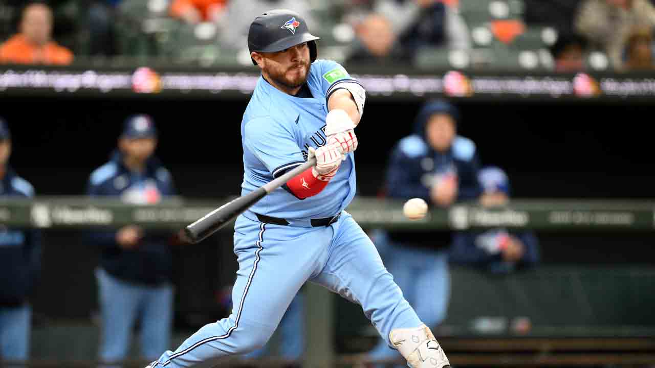 Blue Jays hitting coach David Popkins ejected vs. Red Sox