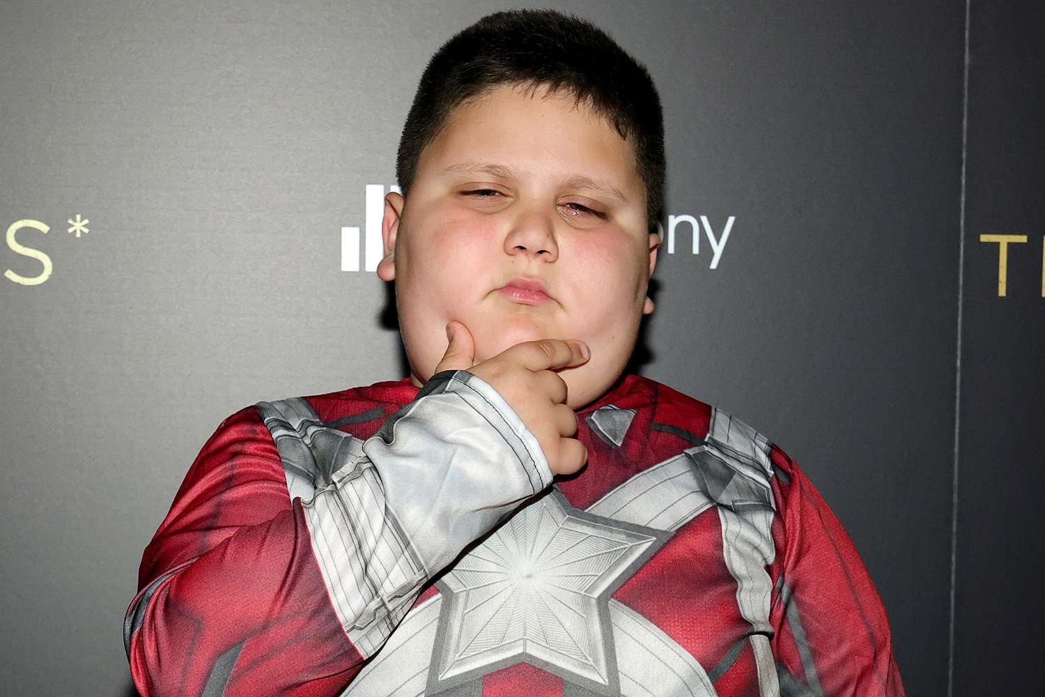 TikTok Star The Rizzler Poses with “Thunderbolts*” Cast Dressed as Red ...