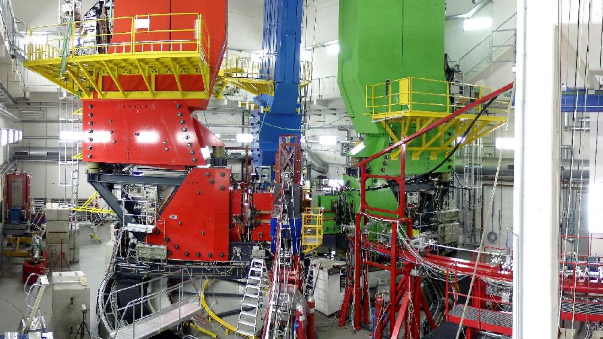 Powerful electron beams create extremely heavy hydrogen isotope for ...