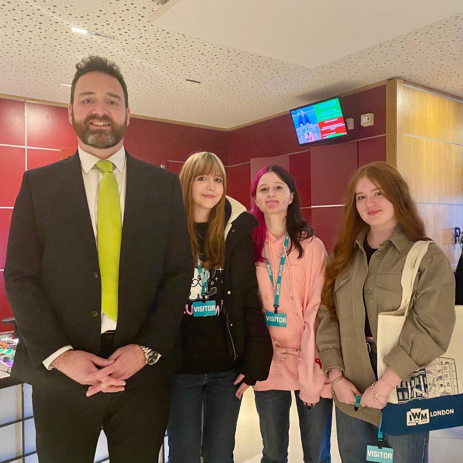 Gregor Poynton MP urges schools to take advantage of UK Parliament tour