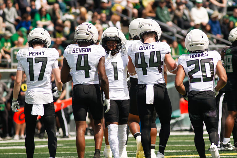 What Oregon Ducks' WR depth chart looks like in wake of Evan Stewart injury