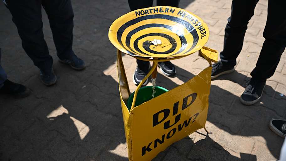 Fun and easy science experiments for kids and adults