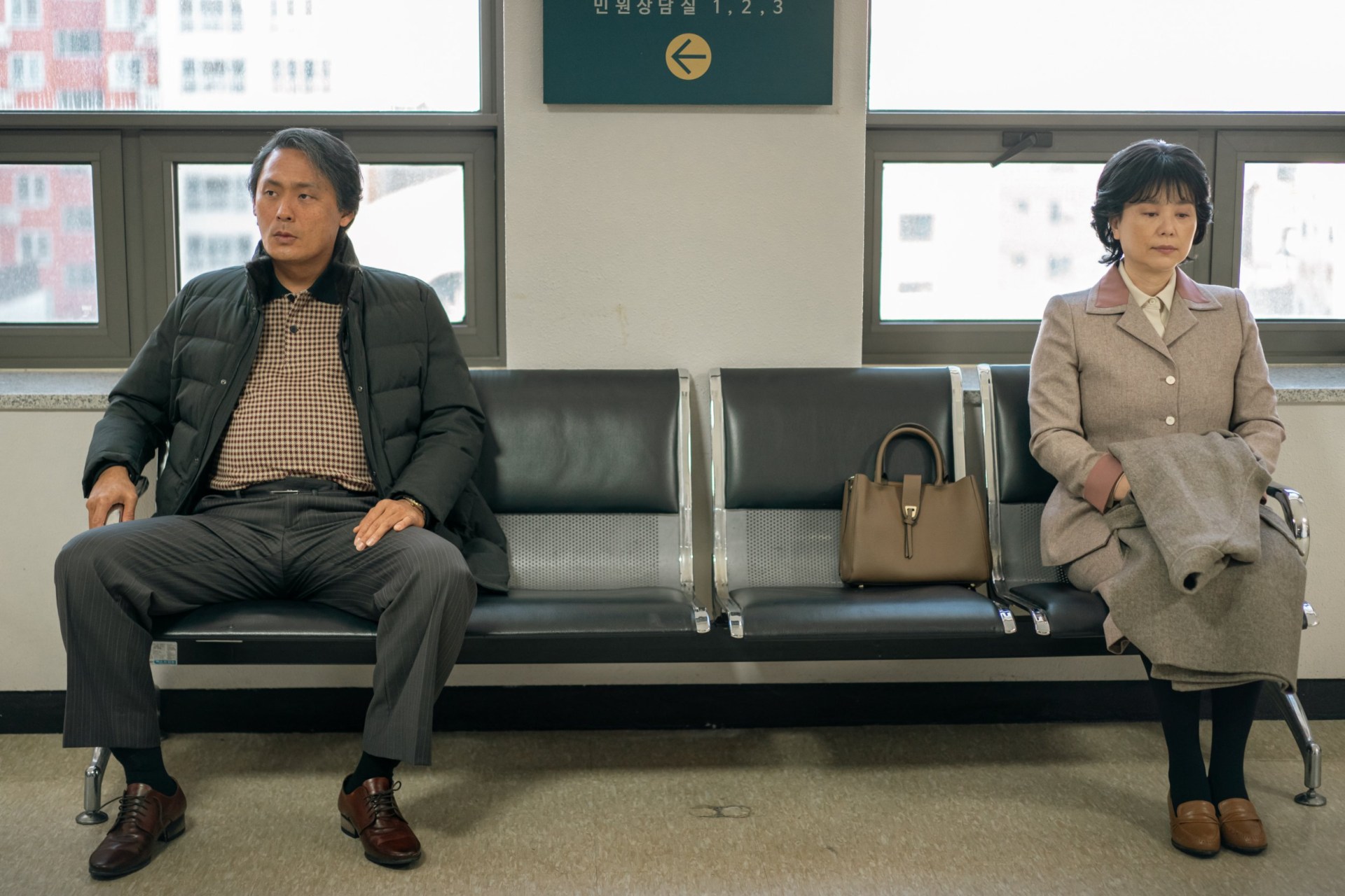 Netflix smash hit racks up 32,900,000 views and a 100% Rotten Tomatoes ...