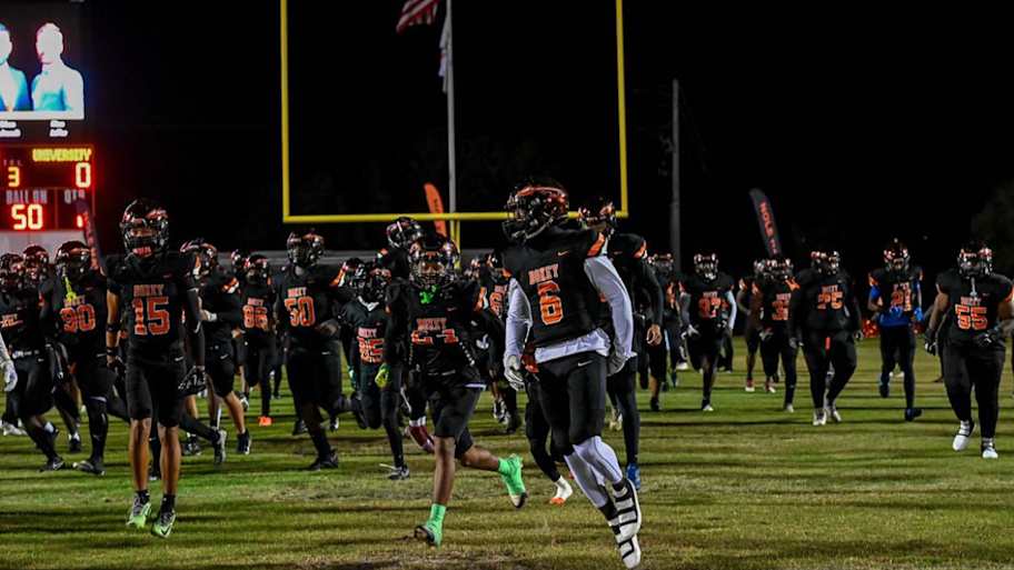 Florida high school football power Sanford Seminole draws 130 students ...