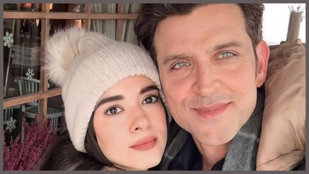 Hrithik Roshan can't help but swoon over girlfriend Saba Azad's ...