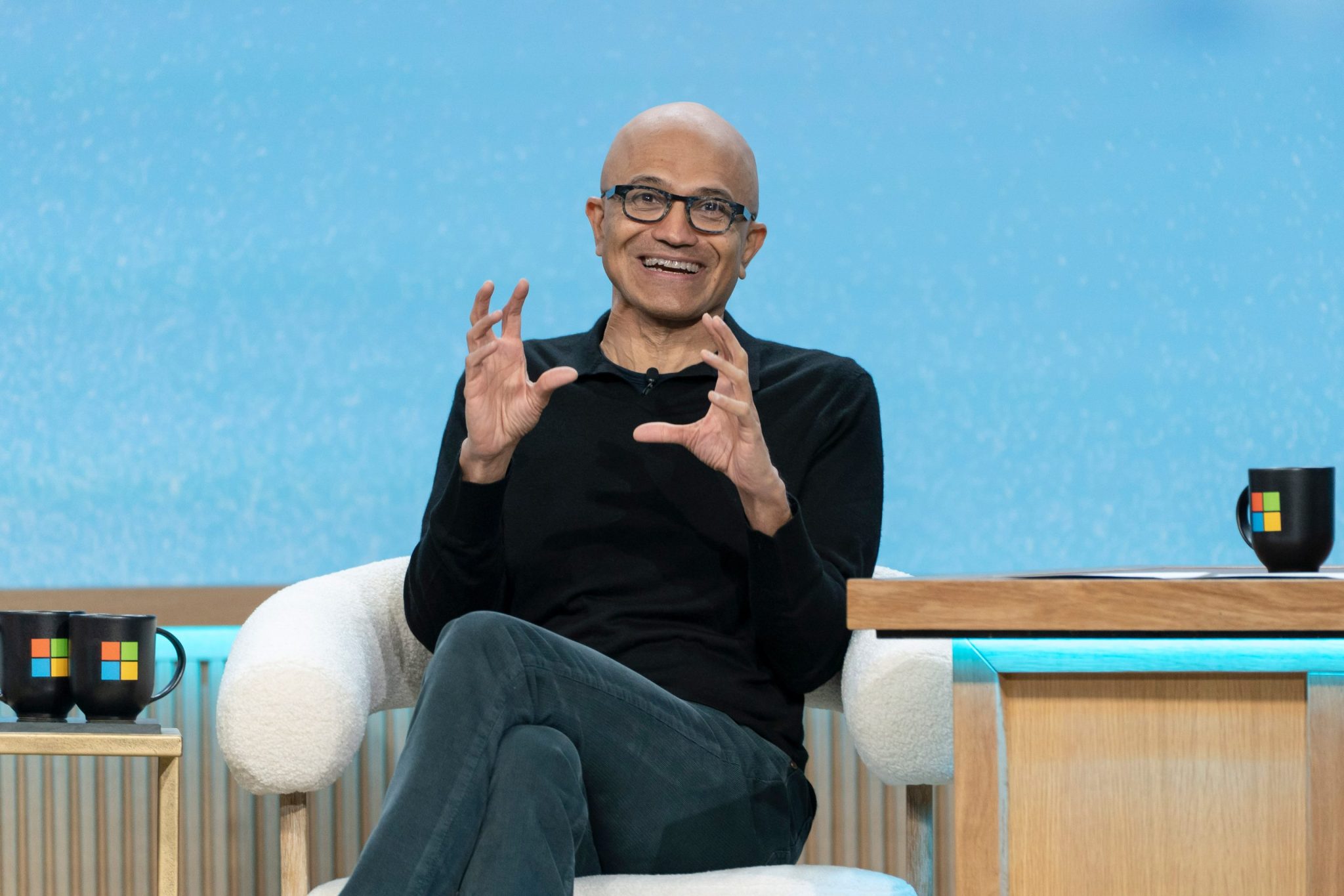 Microsoft’s strong quarterly earnings show no sign of AI ...
