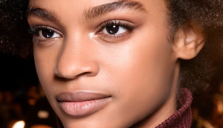6 Major Side Effects of Using Foundation Everyday