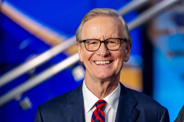 Fox News star shocks viewers as he steps back from show and gets Trump ...