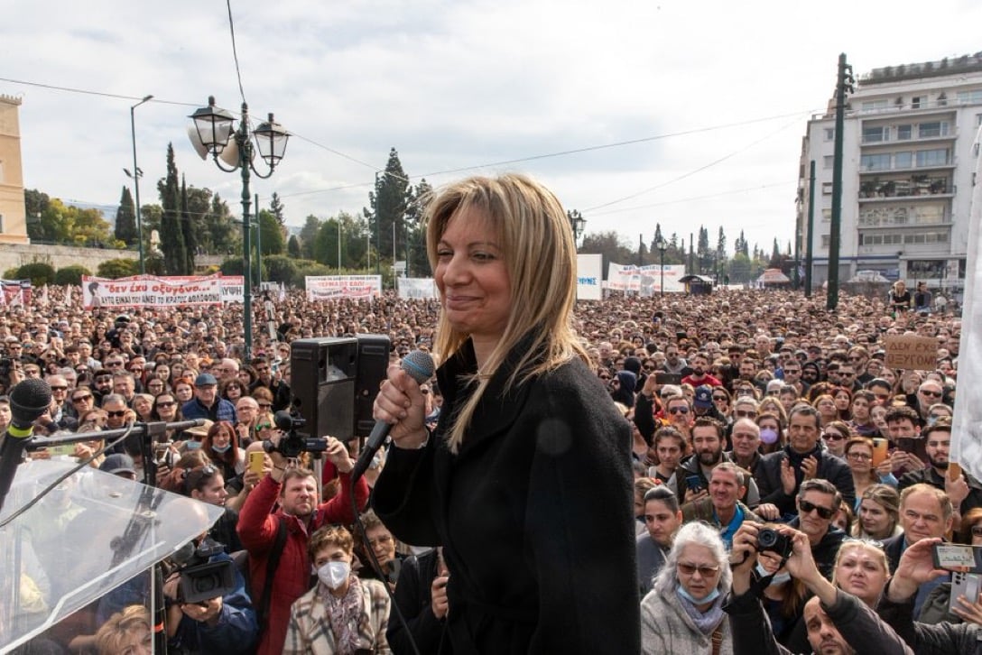 Η απάντηση του Στεφανου Κασσελακη στην Μαρία Καρυστιανου είναι πως την ...