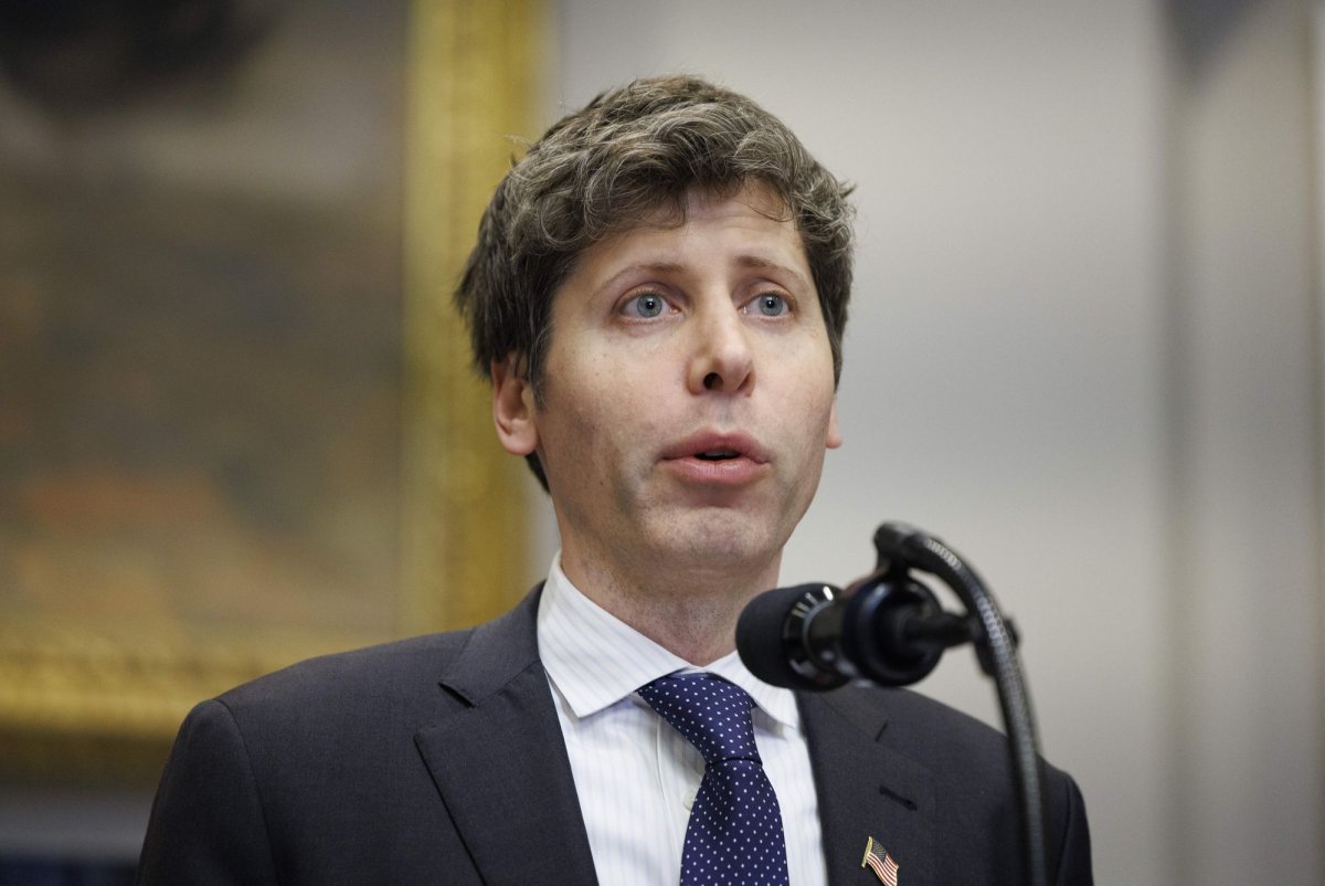 Sam Altman's eyeball scanning ID device World debuts in United States