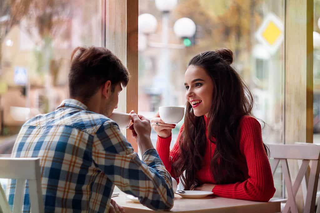 10 Dinge, die Männer beim Dating lieben, aber in einer Beziehung hassen