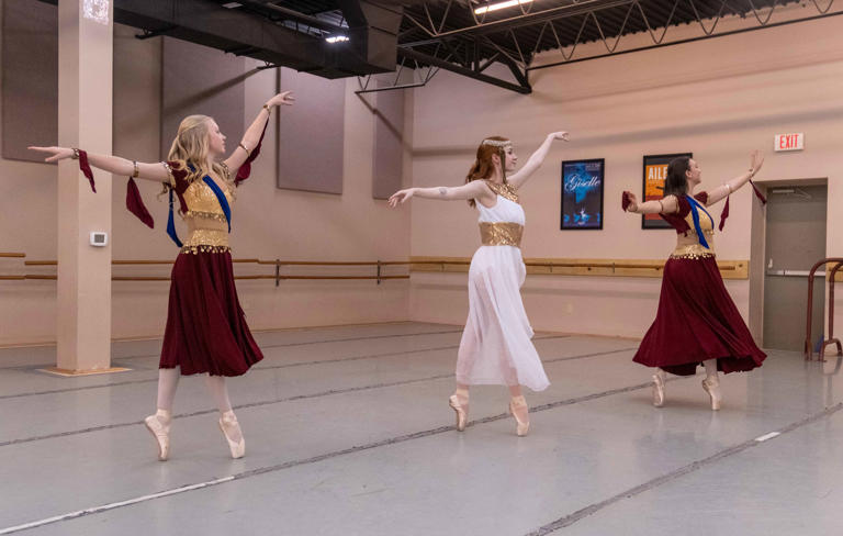 Lone Star Ballet revives powerful ‘Cleopatra’ in Amarillo