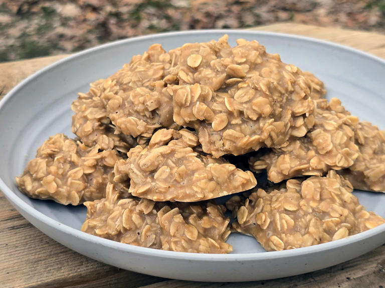 Peanut Butter No Bake Cookies
