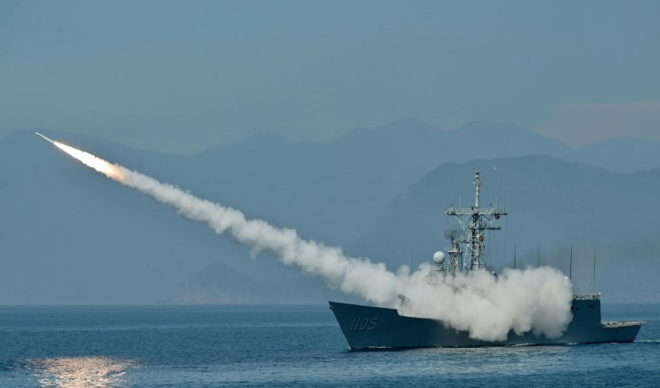 U.S. Arms Batanes Islands with High-Tech Missiles Facing Luzon Strait ...