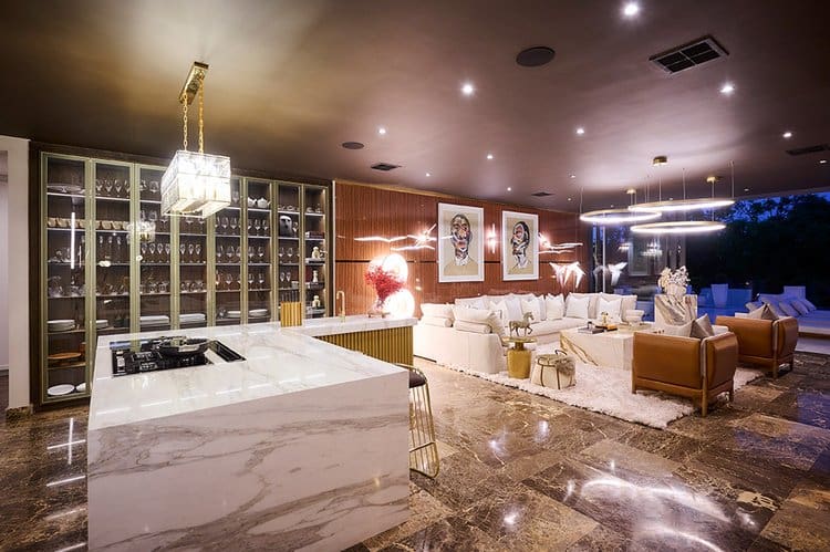 Inside A R48M Bryanston Masterpiece By Aurelio Cimato – Luxury Living