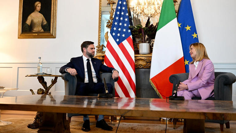 Vance a Palazzo Chigi, con Meloni "dialogo su dazi e Ucraina". La premier sente von der Leyen