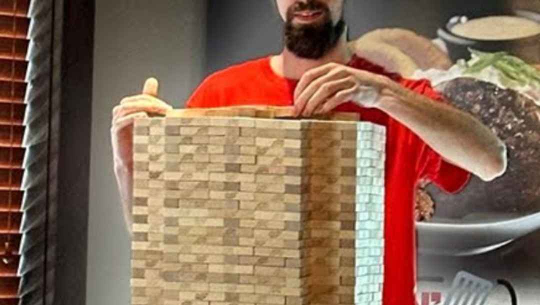 Jenga record stands tall at at 3,132 blocks
