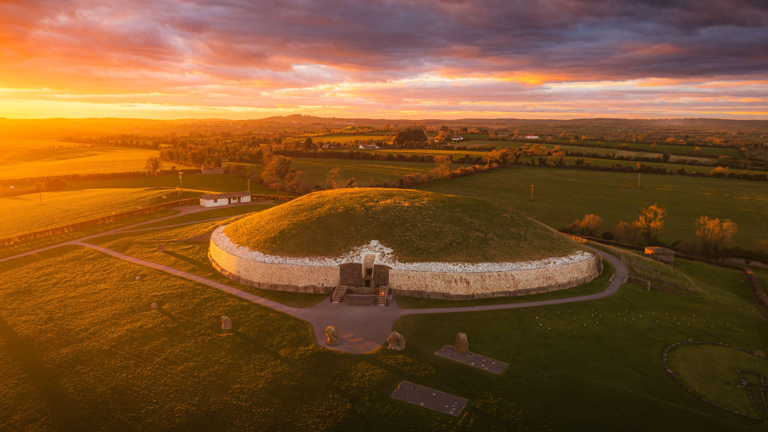 Stone Age tombs for Irish royalty aren't what they seem, new DNA ...