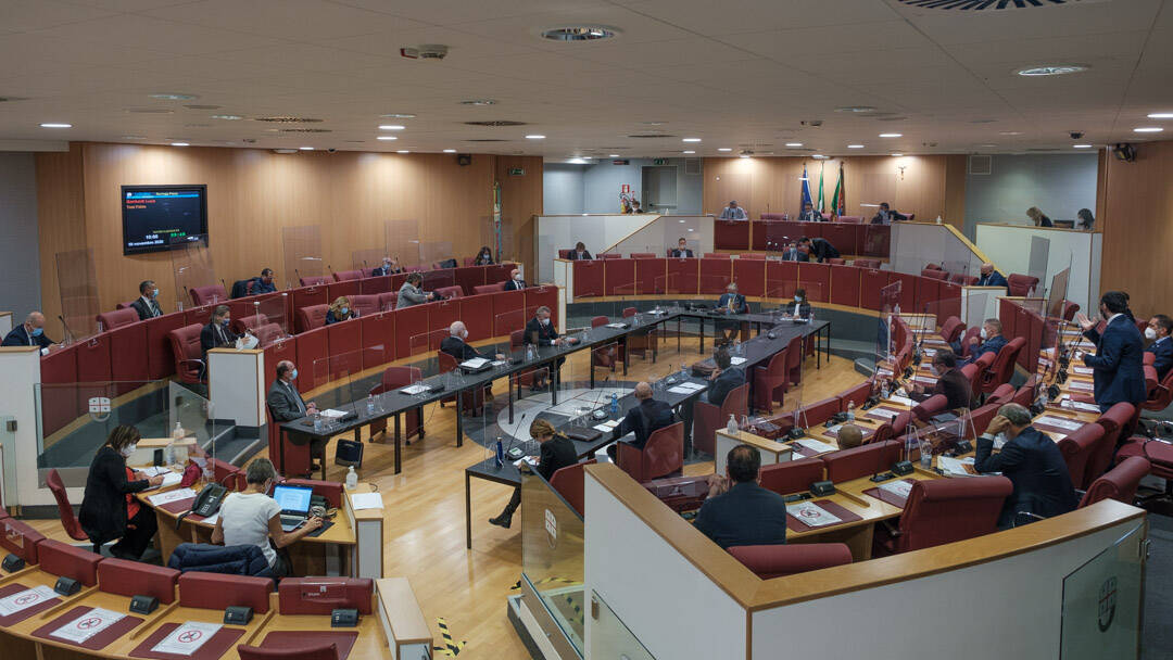 Regione. Camogli: bando falesia scade il 17 febbraio; Chiavari-Rapallo ...