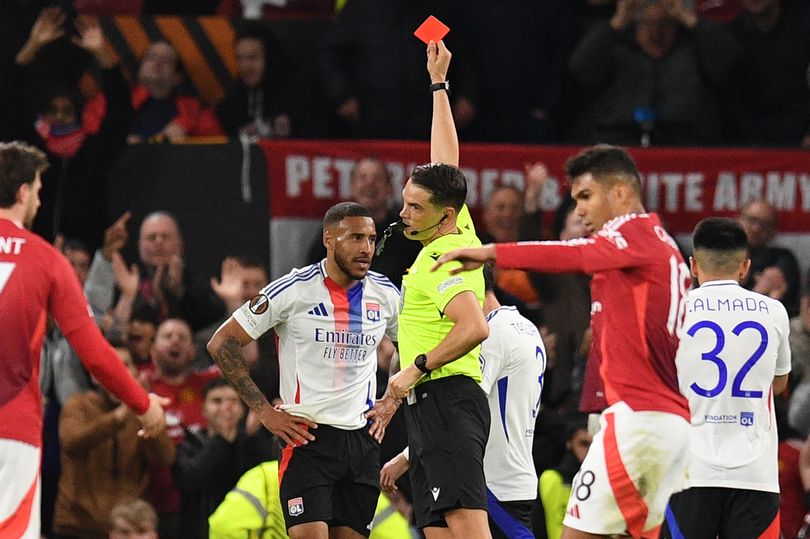 Man United sent clear red card verdict as ex-Prem ref hits out and ...