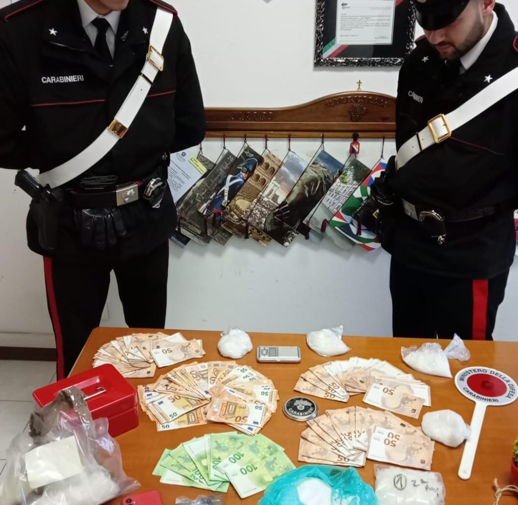 Milano, sorpreso a spacciare Shaboo in piazzale Selinunte: pusher in ...