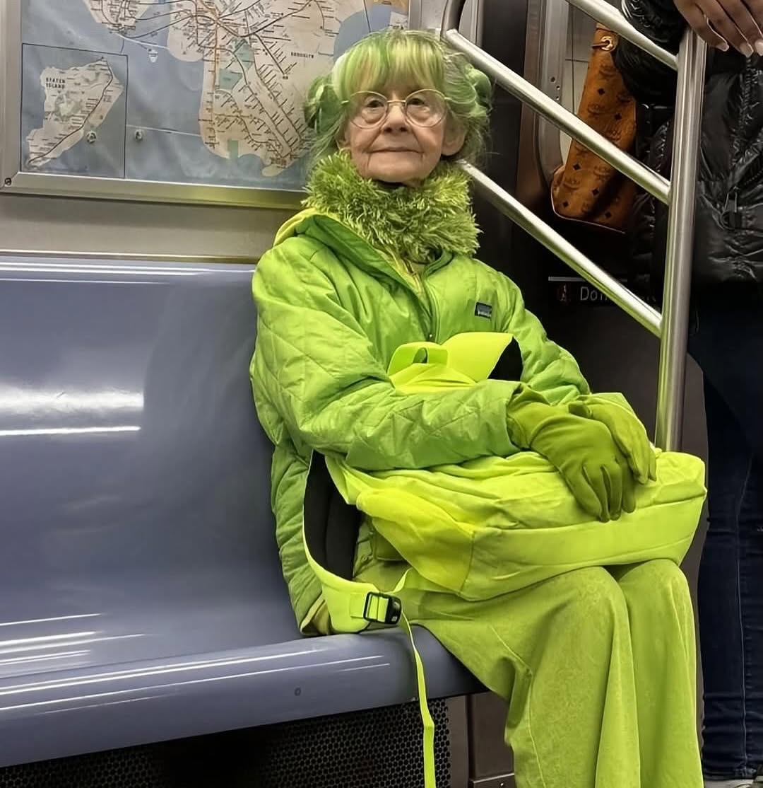 Elizabeth Sweetheart: a mulher que vive intensamente a cor verde