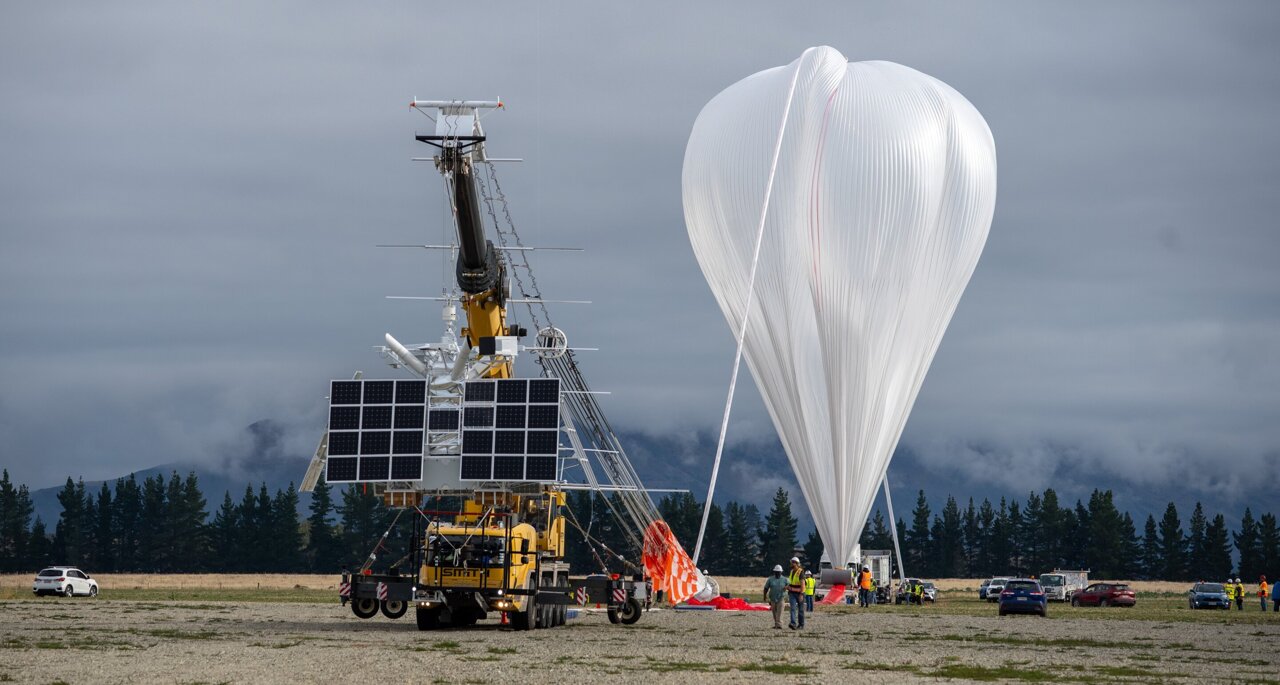 NASA balloon at float, begins Southern Hemisphere journey
