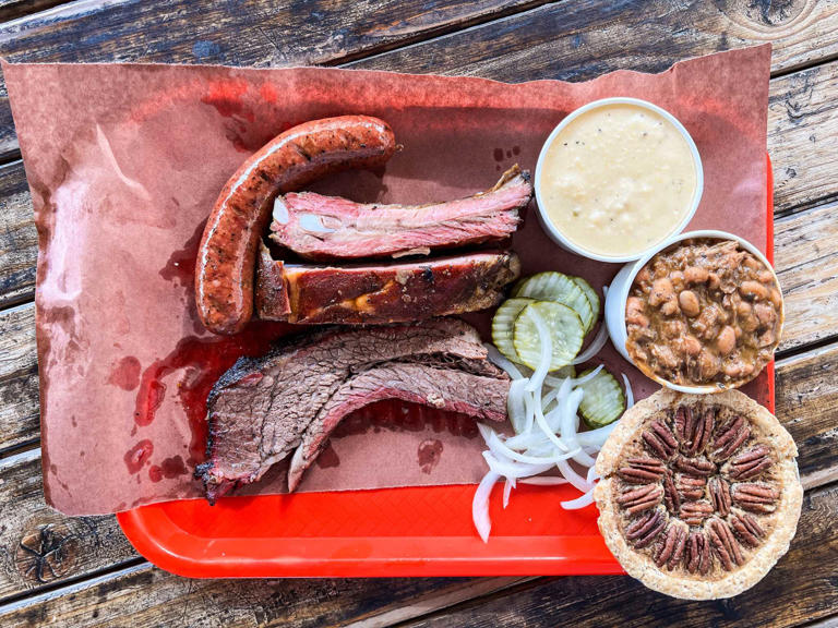 Self-taught pitmaster brings Central Texas-style barbecue to Phoenix