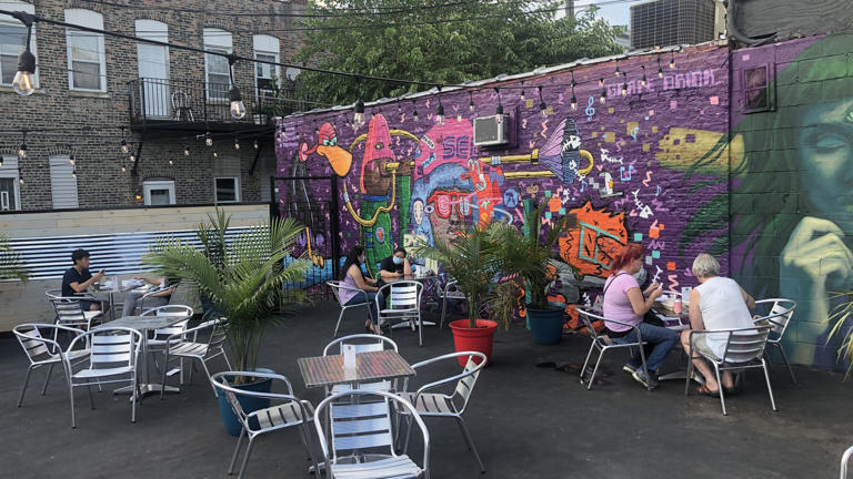 Maria’s Launches a South Side Summer Tuesday Patio Dinner Series