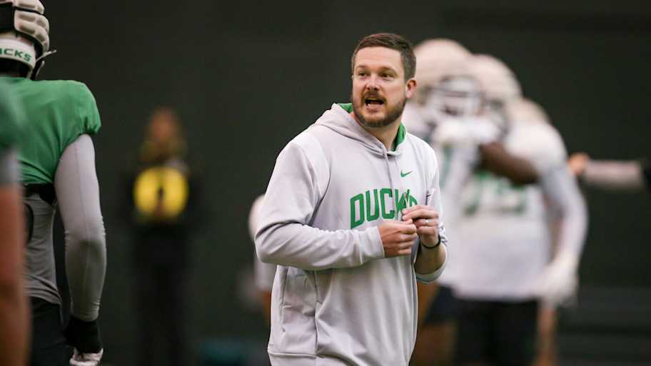 Oregon Ducks’ Isaiah World Reveals Why He Transferred To Oregon, Dan ...