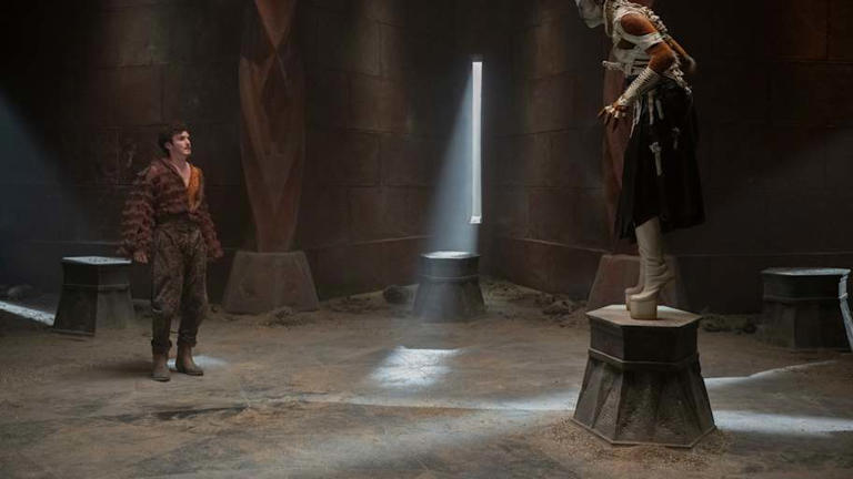 Eelfinn actor Robert Strange filmed The Wheel of Time finale scene in ...