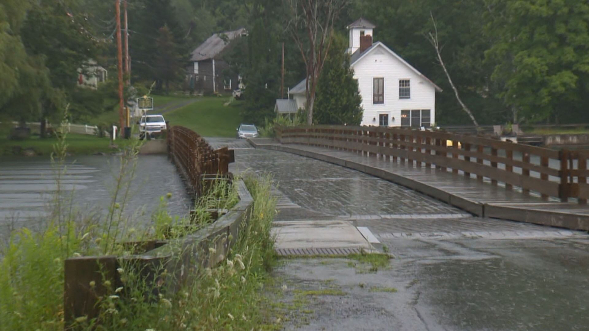Brookfield’s Floating Bridge open for the season